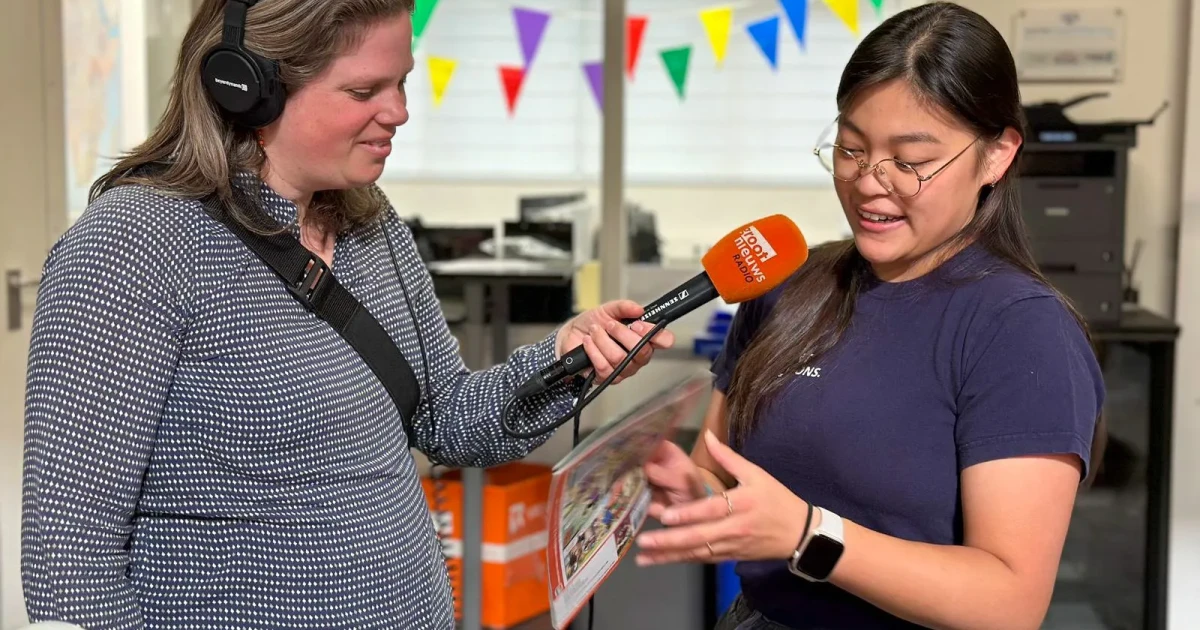 Flora geeft een kijkje in het distributiecentrum van Mercy Ships ...