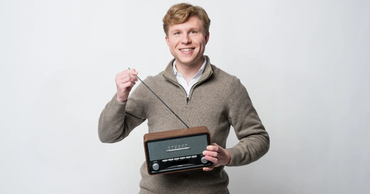 In drie stappen Groot Nieuws Radio opnieuw instellen op je DAB+ radio ...